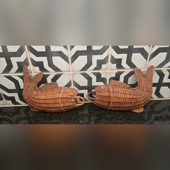 Wall Decor | Vintage Wicker Woven Fish Wall Decor Basket Wall Pockets ...